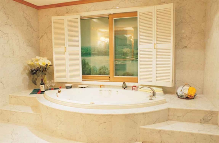 How to Fix a Chipped Bathtub - Barana Sanitary Wares